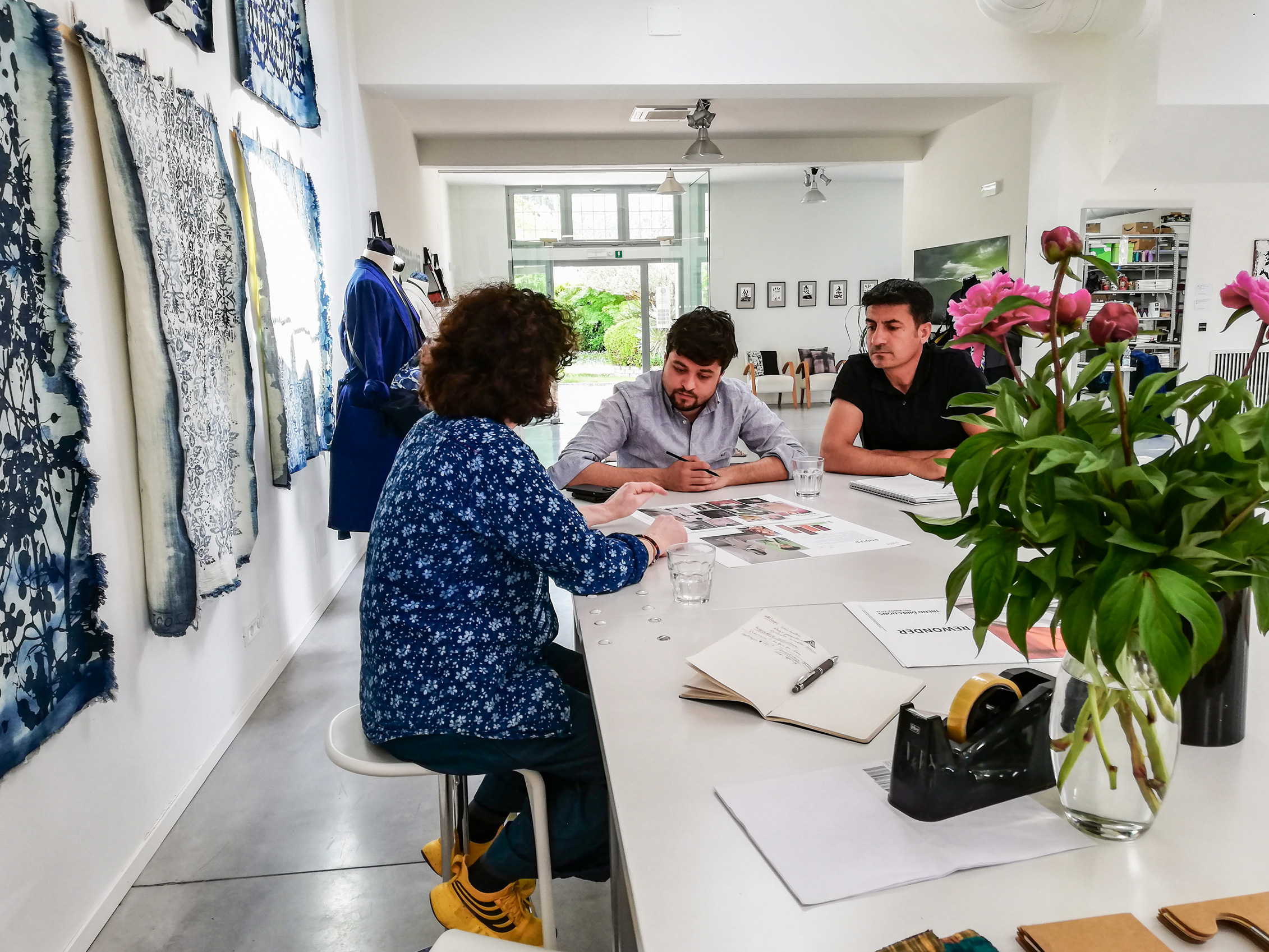 Development of innovative fabric collections: the knitwear consultancy ...